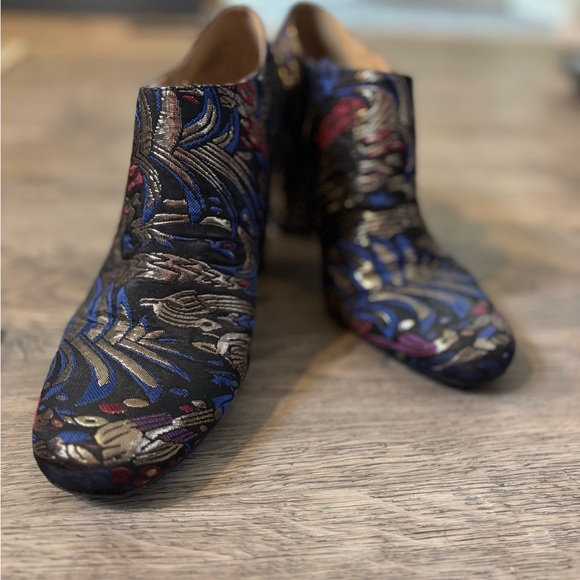 Naturalizer | Shoes | Naturalizer Brocade Multicolor And Metallic Ankle ...